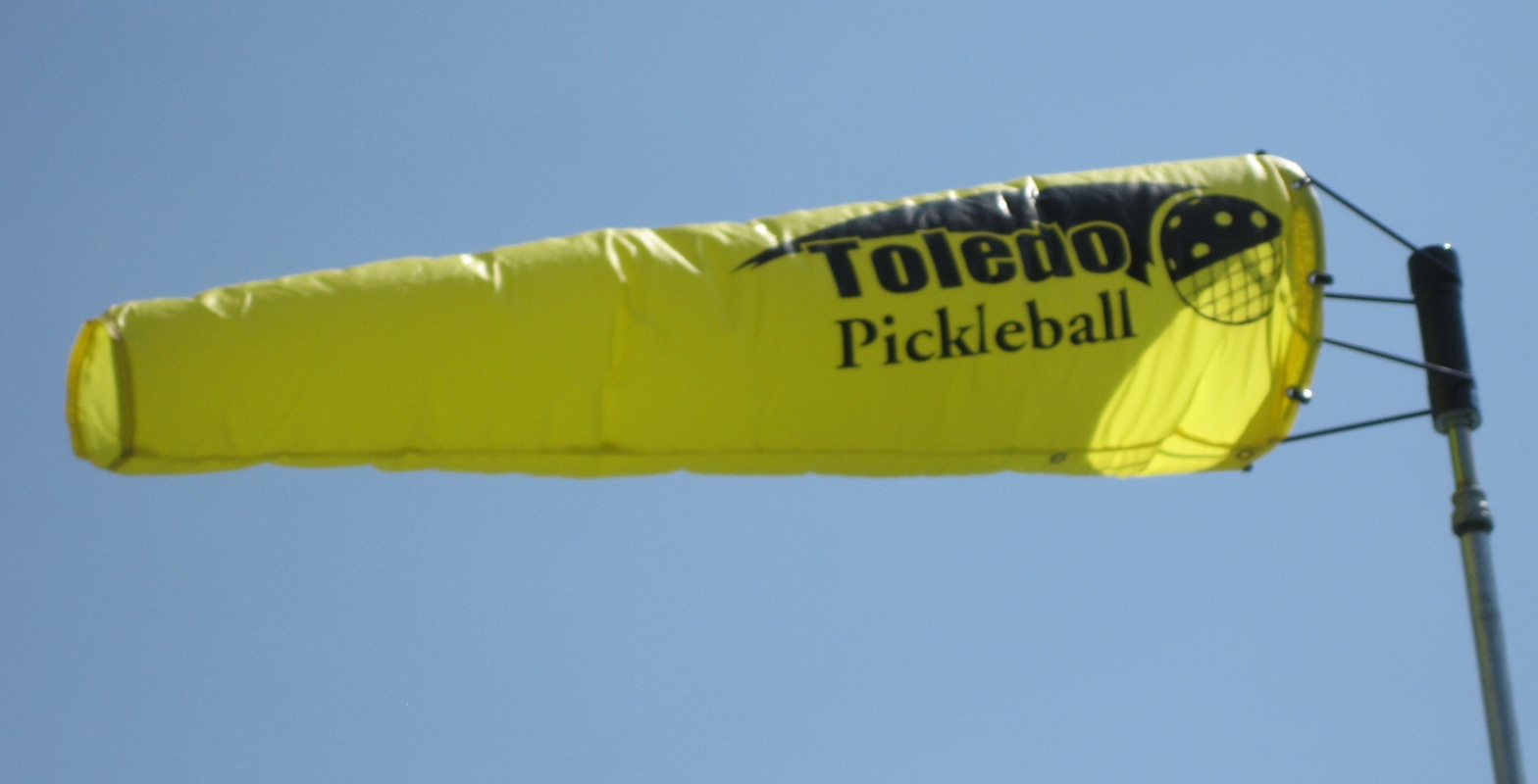 Quick tip: Playing in the wind – Crazy Pickleball Lady